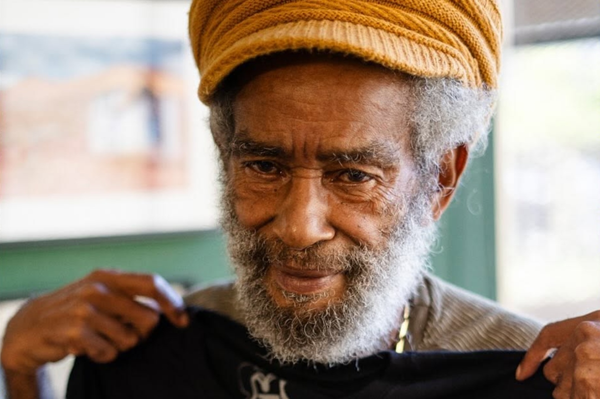 Ícone do reggae Max Romeo morre aos 80 anos e deixa legado - O SERINGAL