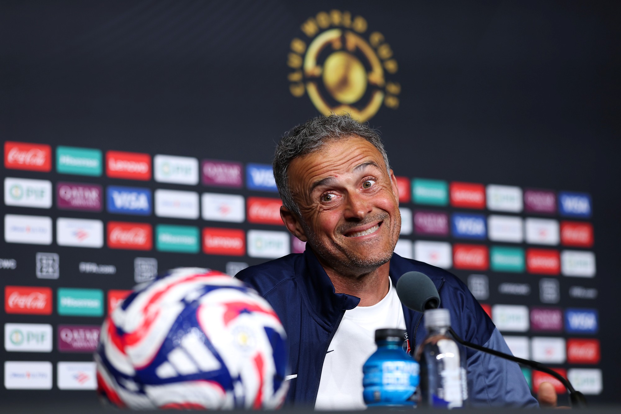 Técnico do PSG explica agressão a João Pedro no Mundial; veja - O SERINGAL