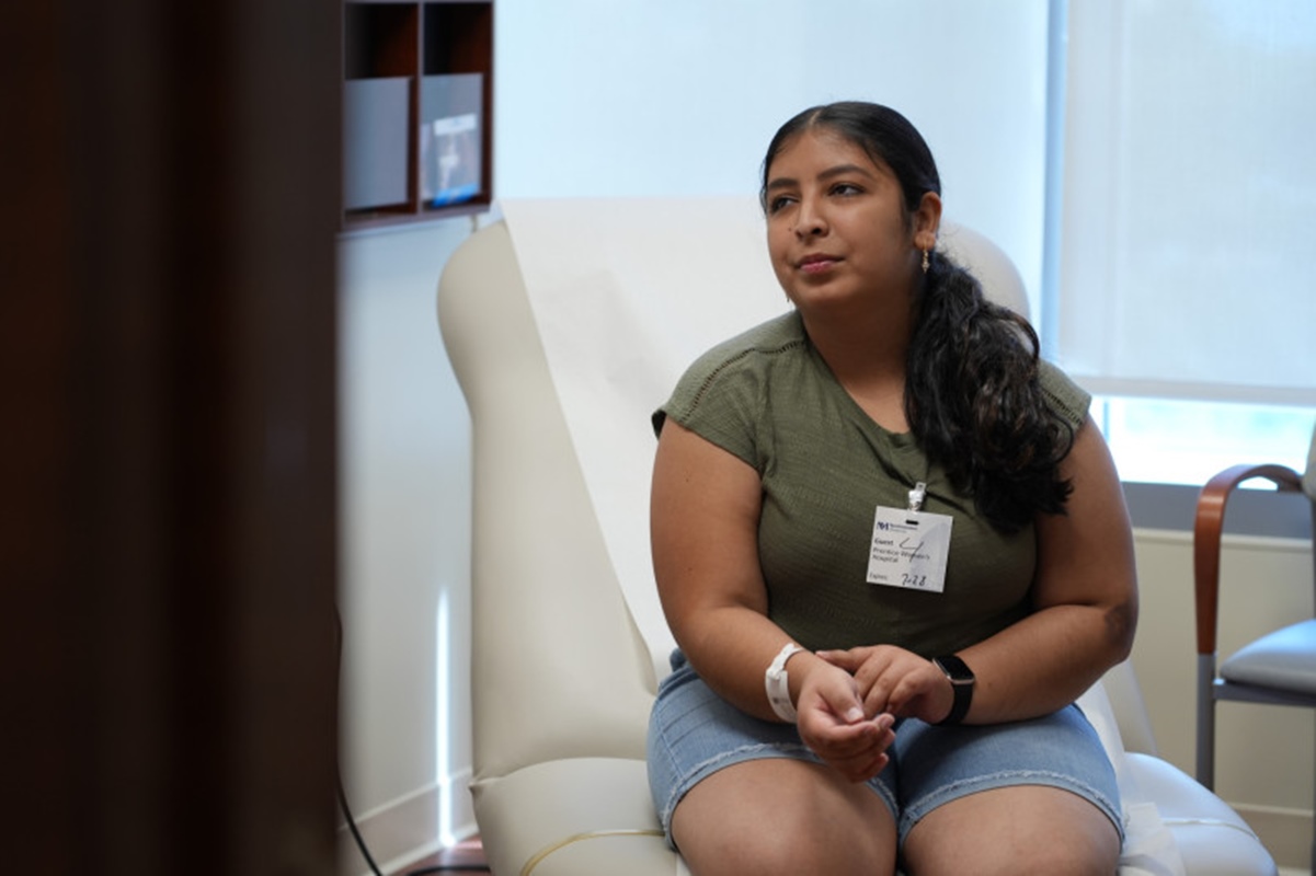 Adolescente que achava estar menstruando descobre câncer vaginal raro ...