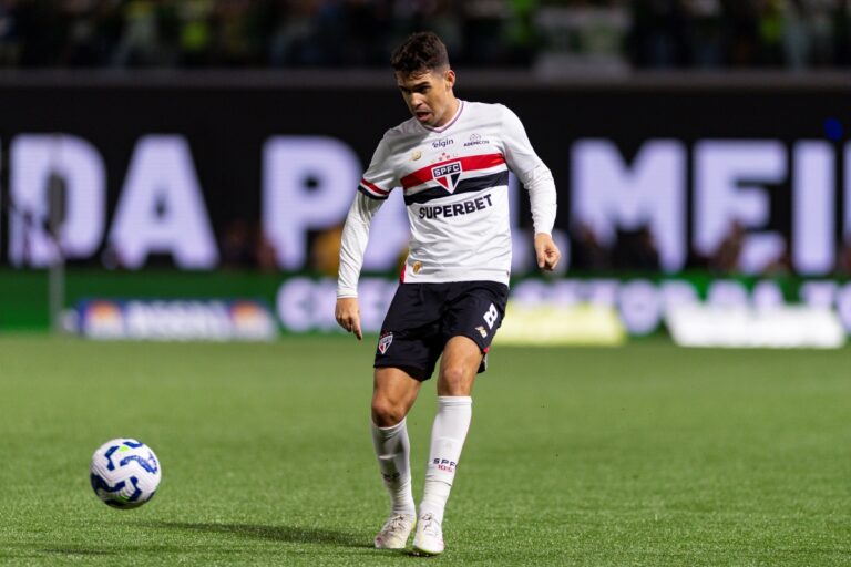 São Paulo atualiza quadro de saúde de Oscar, que segue internado; veja ...