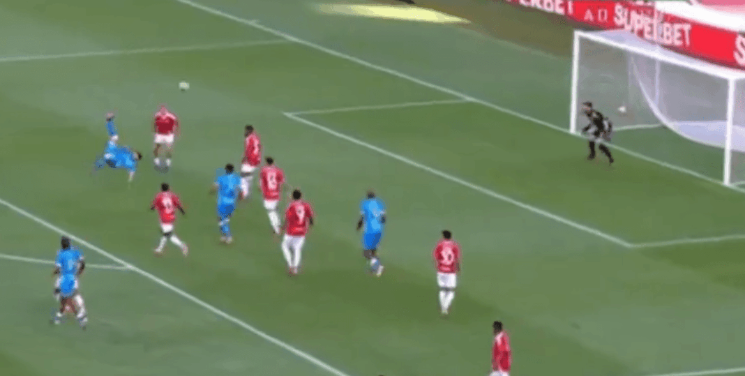 Atacante marca golaço de bicicleta contra o Inter no Beira-Rio; veja ...